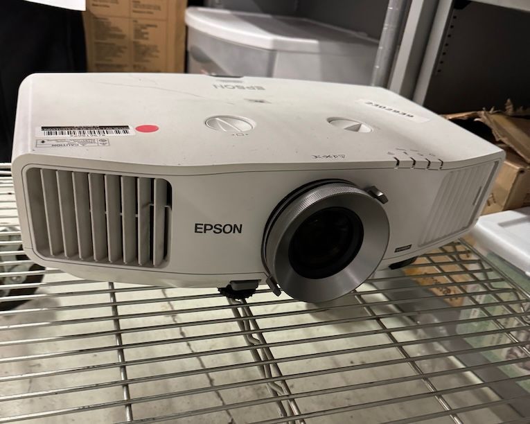 EPSON PROJECTOR 4500 – UNLV Surplus Center