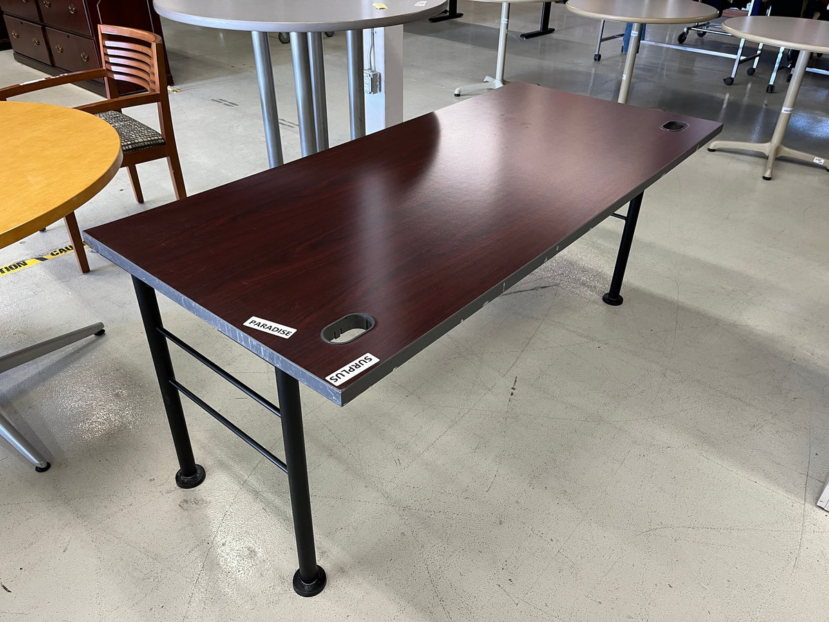 Computer / Desk / Project Table – UNLV Surplus Center
